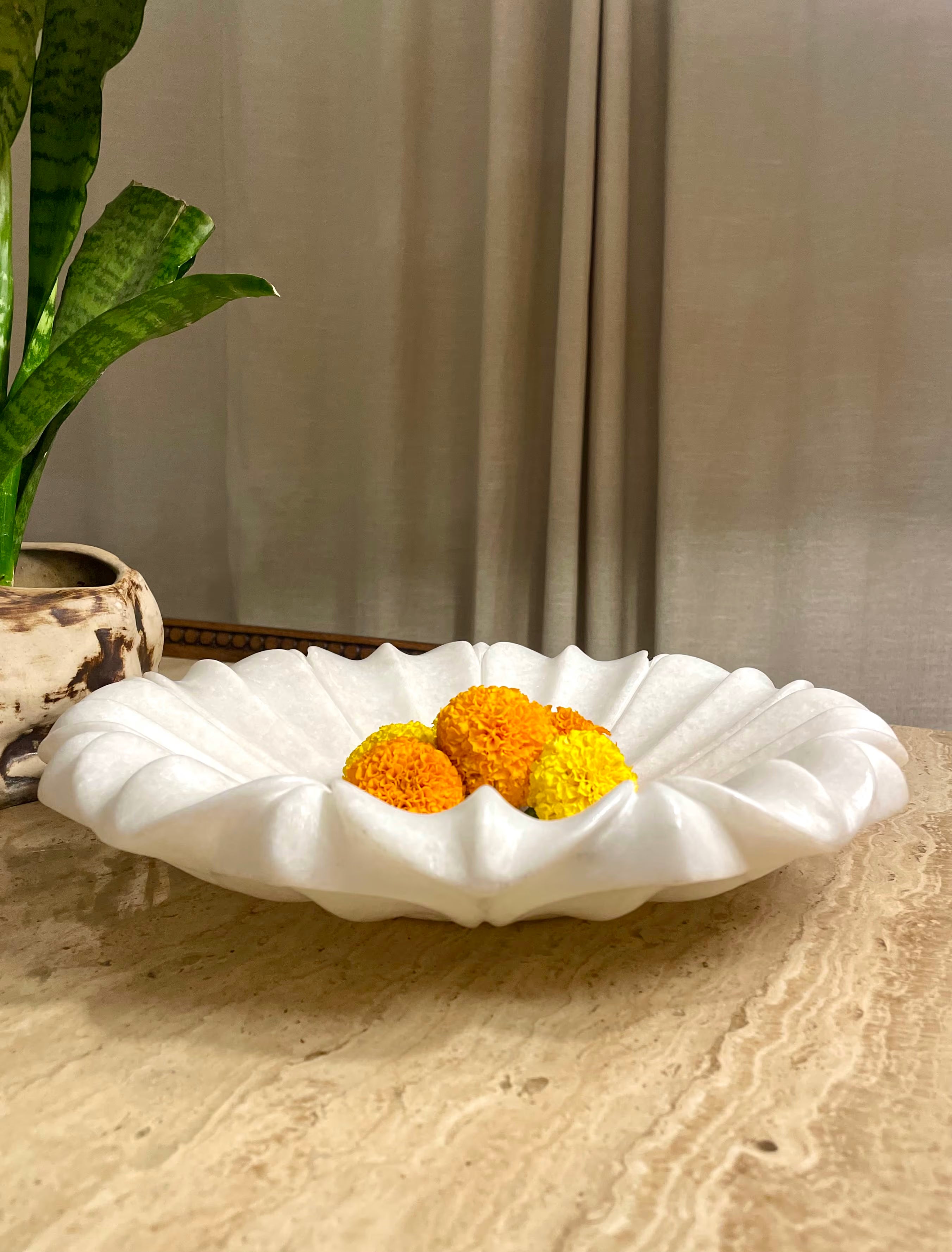 Buy Upalam White Marble Urli for Elegant Home Decor – Tukri Store